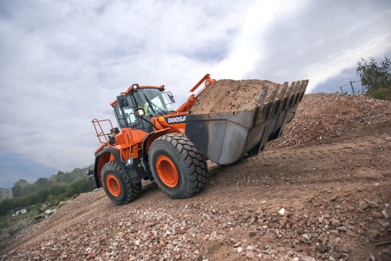 Аренда фронтального погрузчика Doosan DL300A